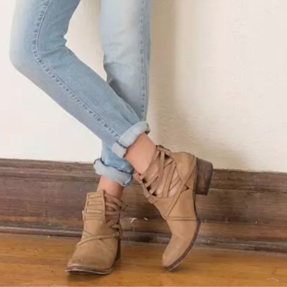 Freebird by Steven | Shoes | Freebird Stair Distressed Tan Leather Ankle Booties | Poshmark